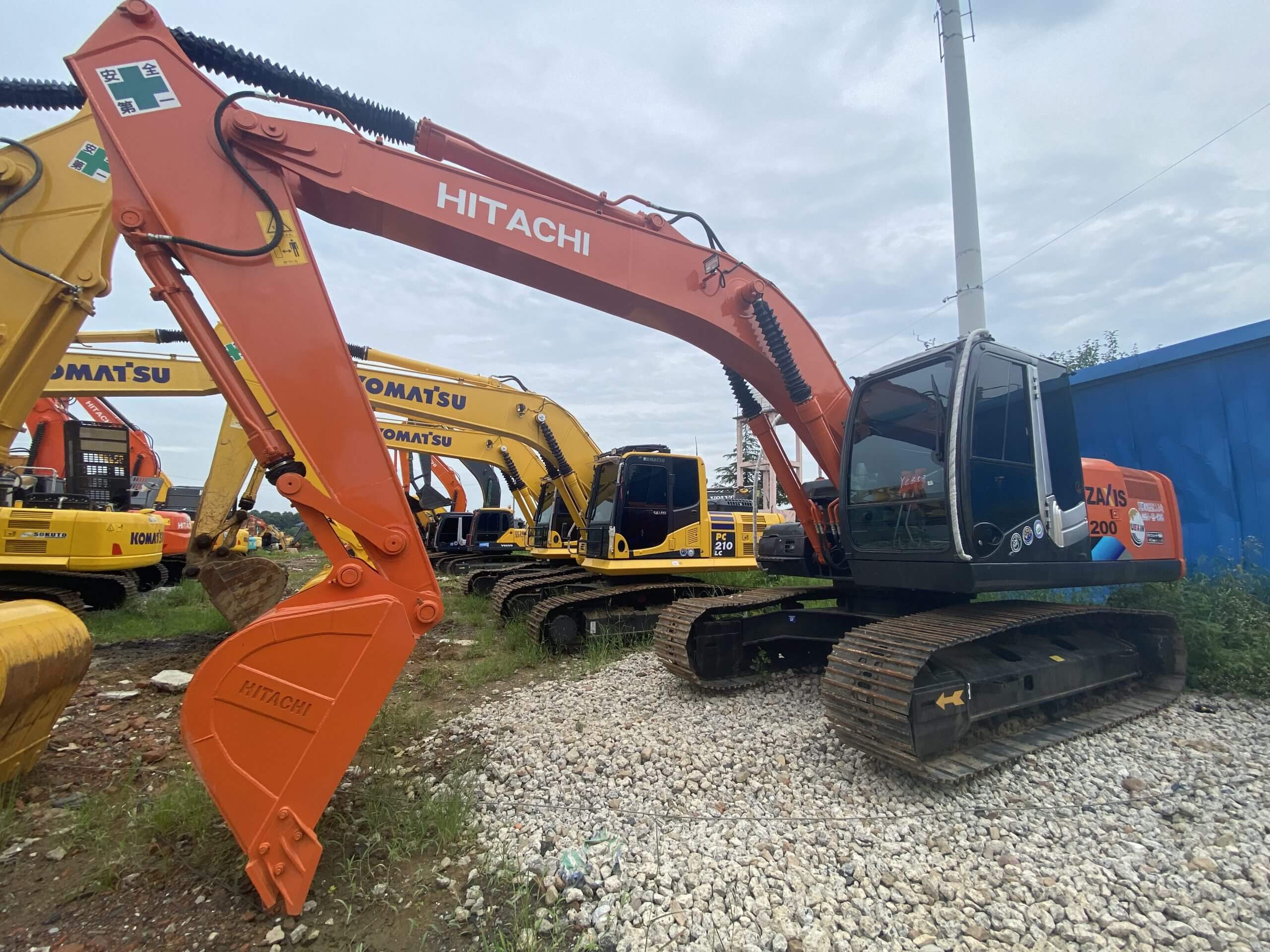 Used Hitachi ZAXIS 200 Crawler Excavator - Juexin Machinery