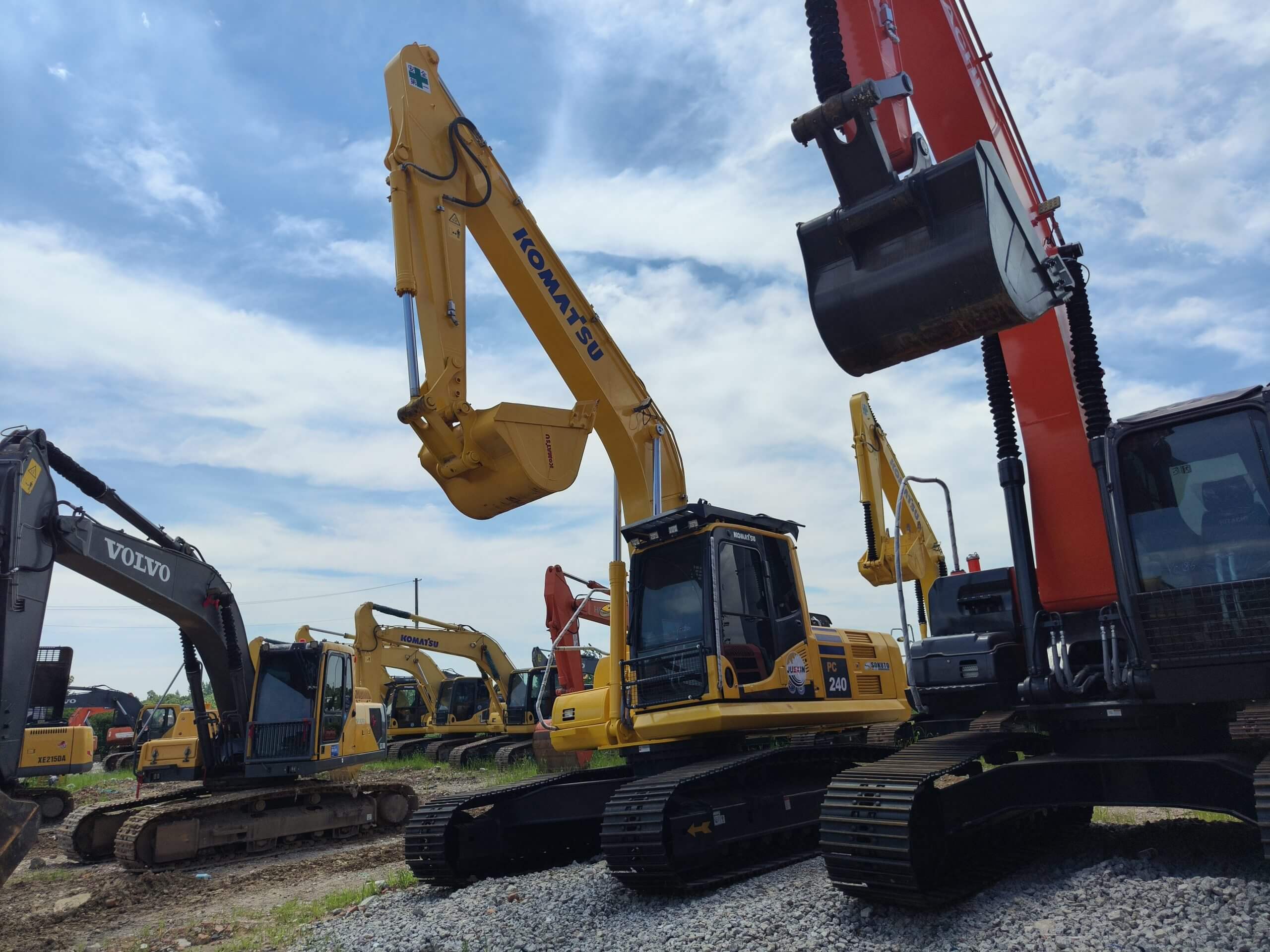 Used Komatsu PC240 Crawler Excavator - Juexin Machinery