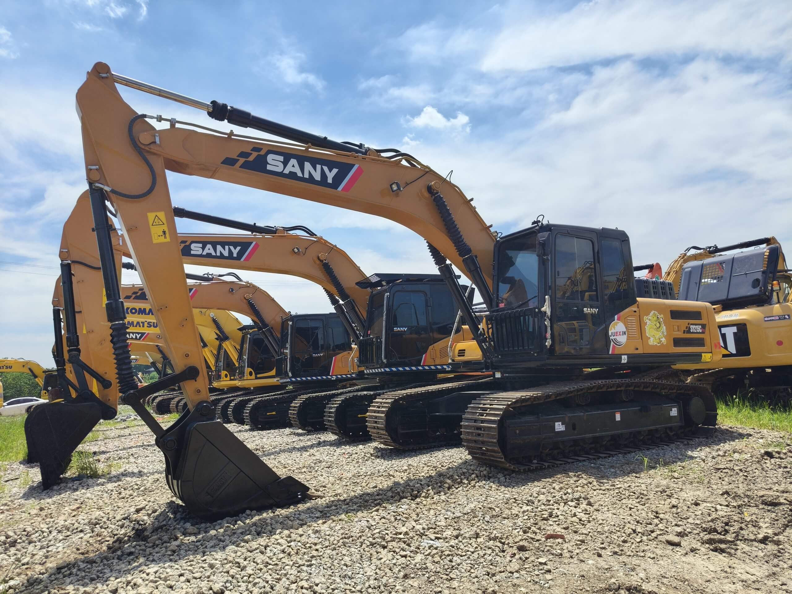 Used Sany SY215C PRO Crawler Excavator - Juexin Machinery